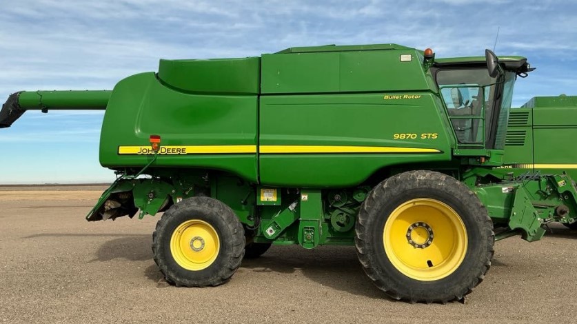 [Auction]: 2010 John Deere 9870 STS Combine | est 4016 miles | damaged ...