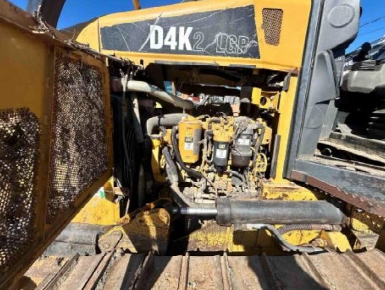 [Auction]: 2014 Caterpillar D4K2 Dozer | est. 4,848 hours miles ...