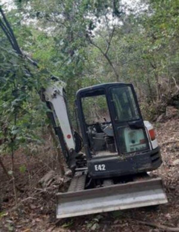 [Auction]: 2015 Bobcat E42 Excavator | est. 53 hours miles | damaged | CAG