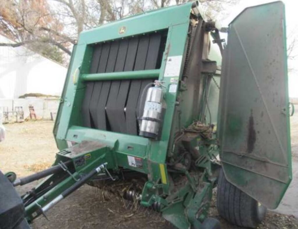 [Auction]: 2017 John Deere 569 Baler | Iowa | damaged | CAG