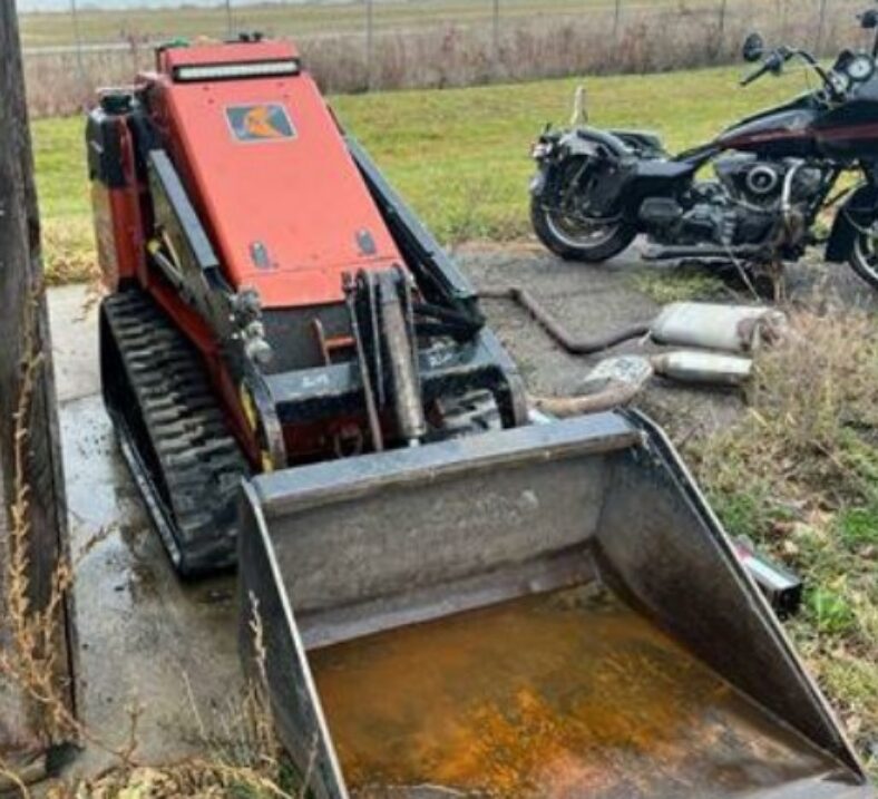 [Auction]: 2019 Ditch Witch SK1050 Skid Steer | est. 1,338 hours miles ...