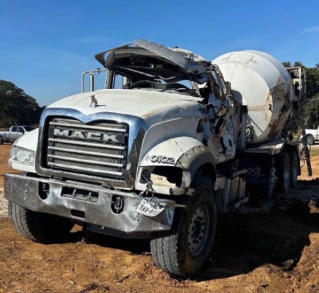 [Auction]: 2019 Mack Granite | VIN: 1M2GR2GCXKM008212 | damaged | CAG