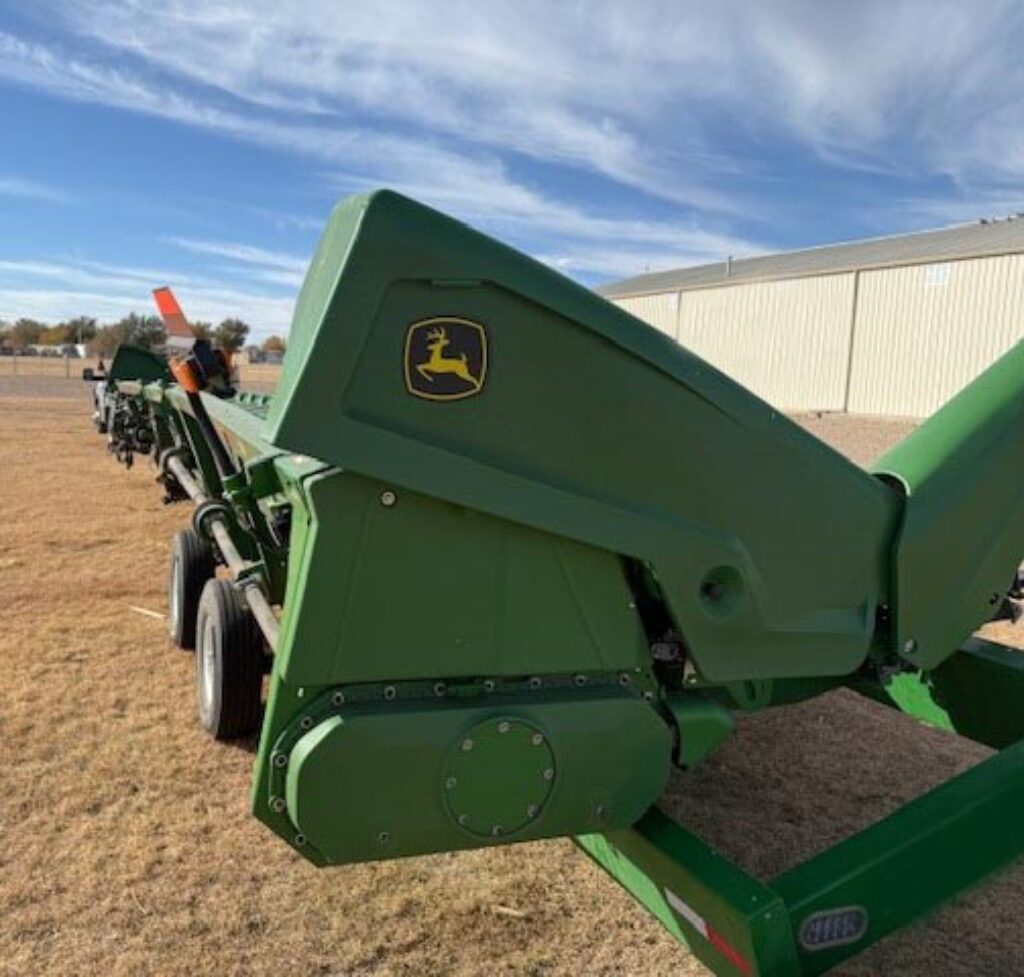 [Auction]: 2022 John Deere C16R Header - 16 Row | Kansas | damaged | CAG