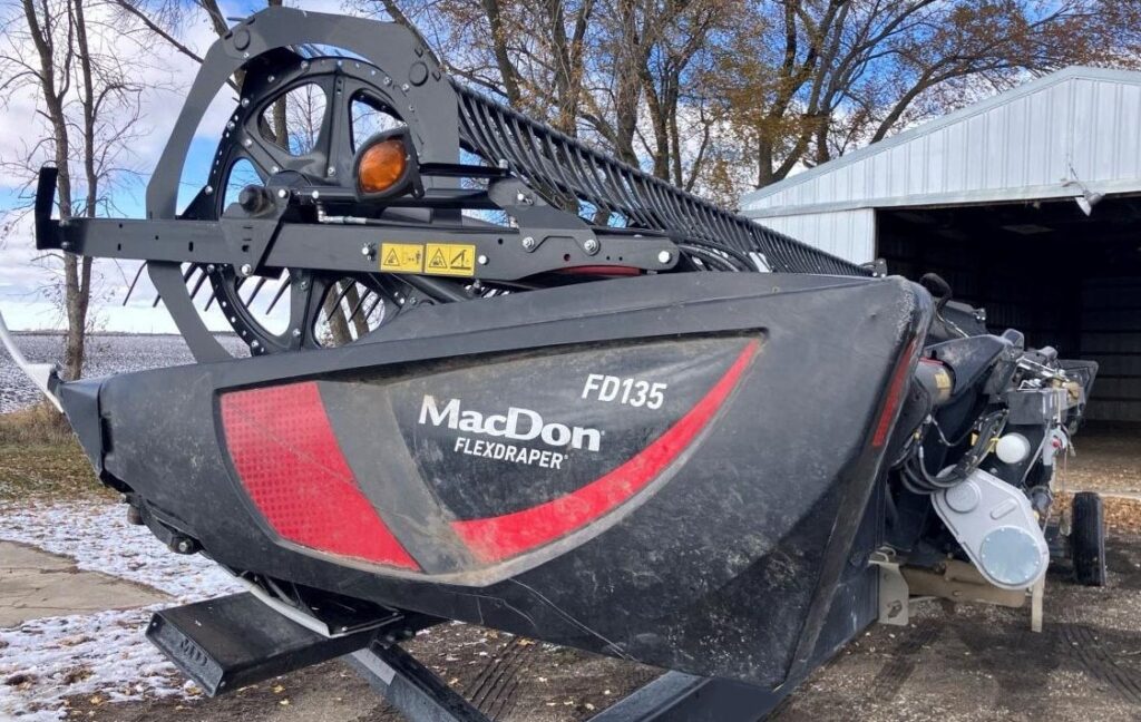 [Auction]: 2022 MacDon FD135 Flexdraper Header | Iowa | damaged | CAG