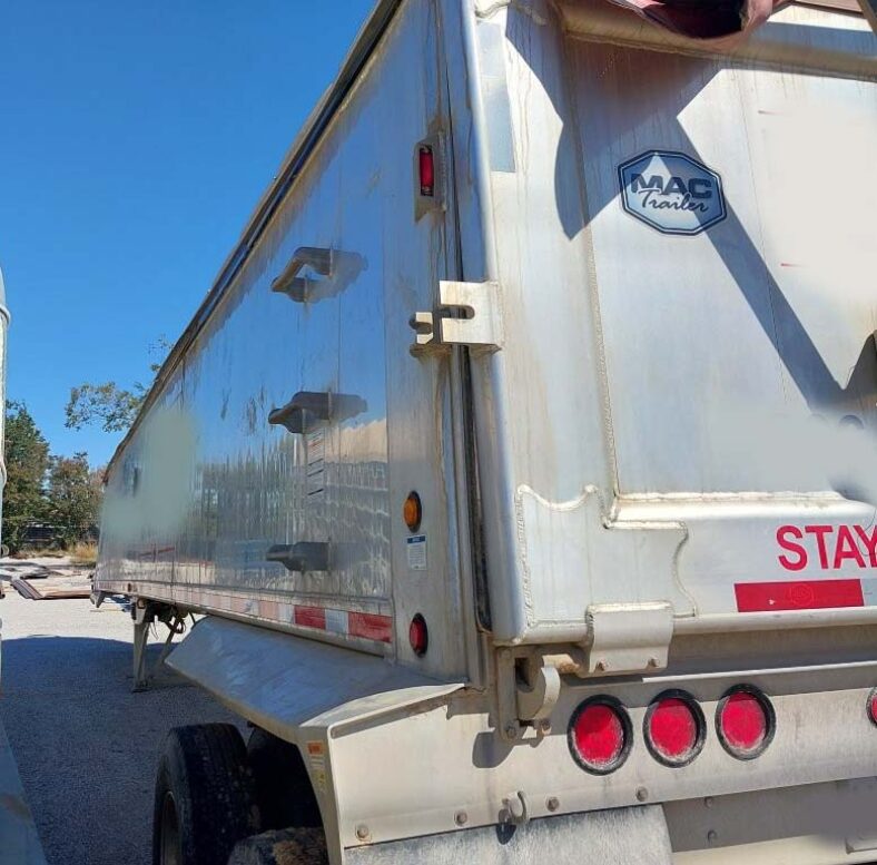 [Auction]: 2025 Mac End Dump Trailer | Texas | damaged | CAG