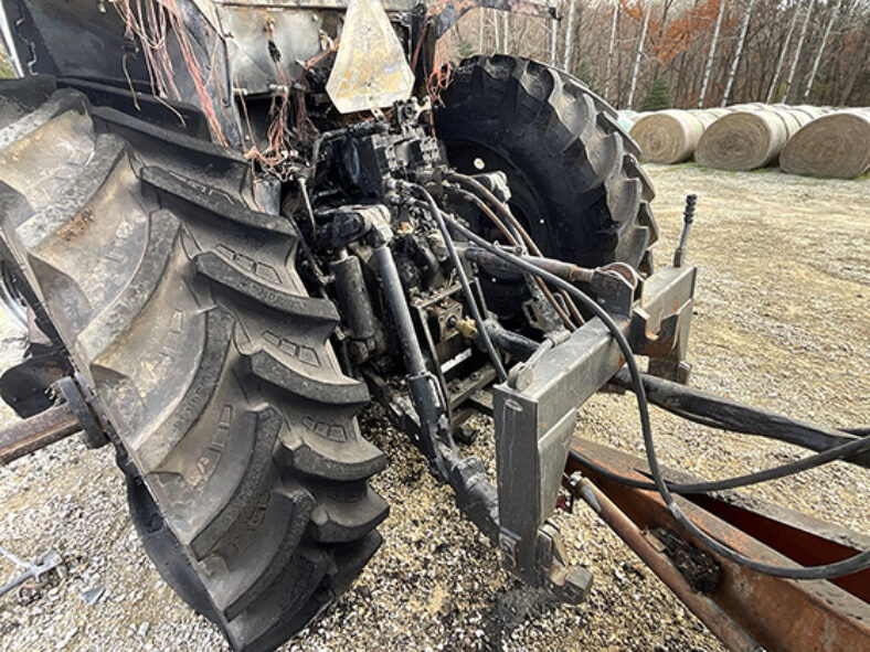 [Auction]: Case IH Magnum 180 Tractor | Minnesota | damaged | CAG