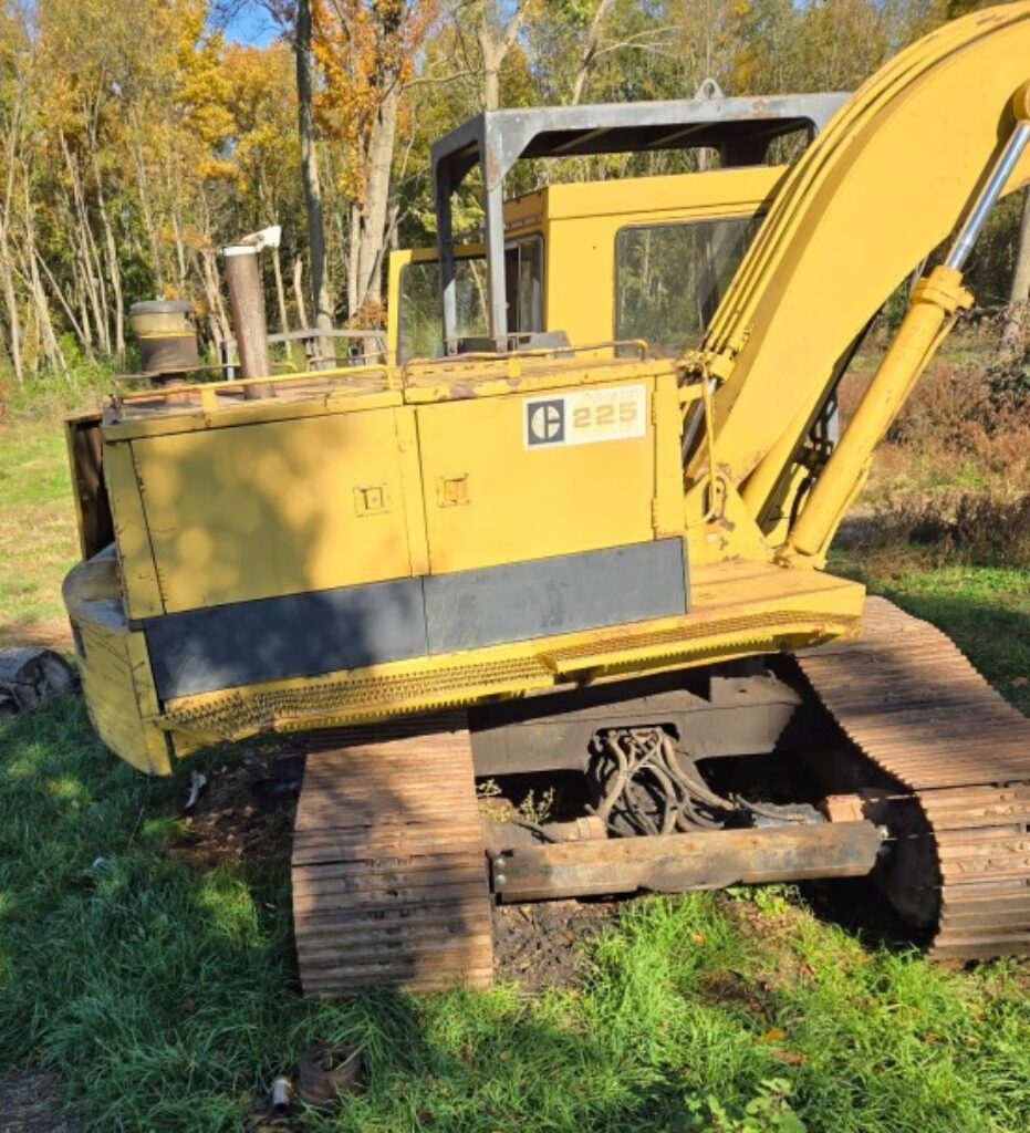 [Auction]: Caterpillar 225 Excavator | Indiana | damaged | CAG