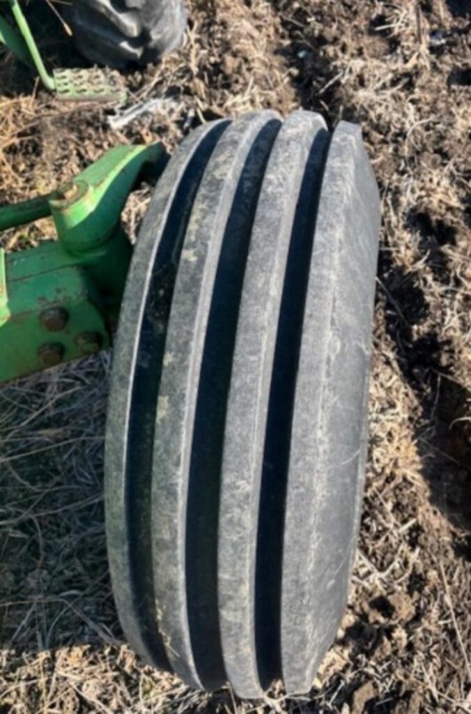 [Auction]: 1976 John Deere 4430 Tractor | Missouri | damaged | CAG