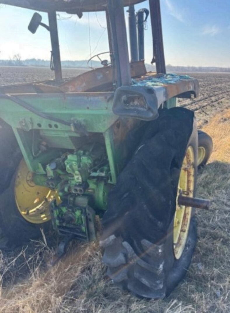 [Auction]: 1976 John Deere 4430 Tractor | Missouri | damaged | CAG