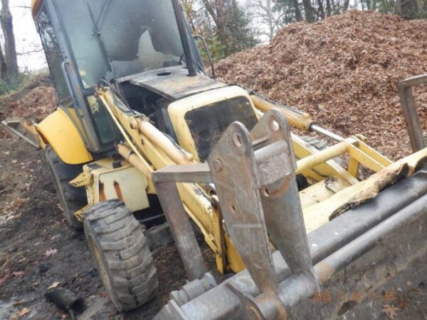 [Auction]: 1999 New Holland LB75 Backhoe | New Jersey | damaged | CAG
