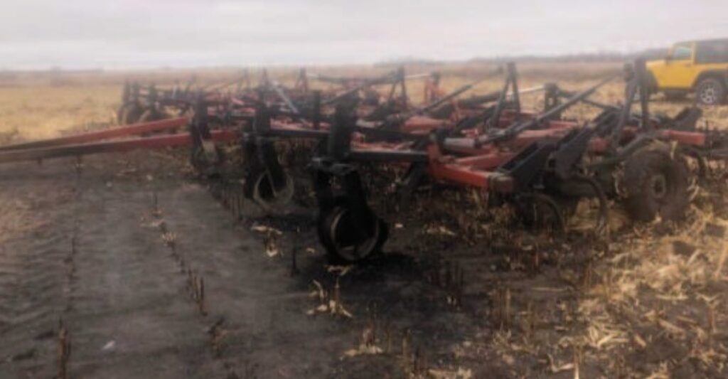 [Auction]: 2003 Case IH PTX600 Chisel Plow | North Dakota | damaged | CAG