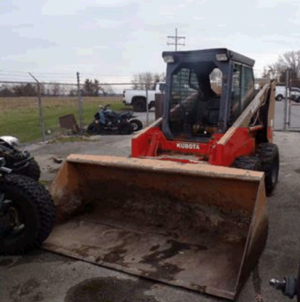 [Auction]: 2003 Thomas LP250 Skid Steer | Pennsylvania | damaged | CAG