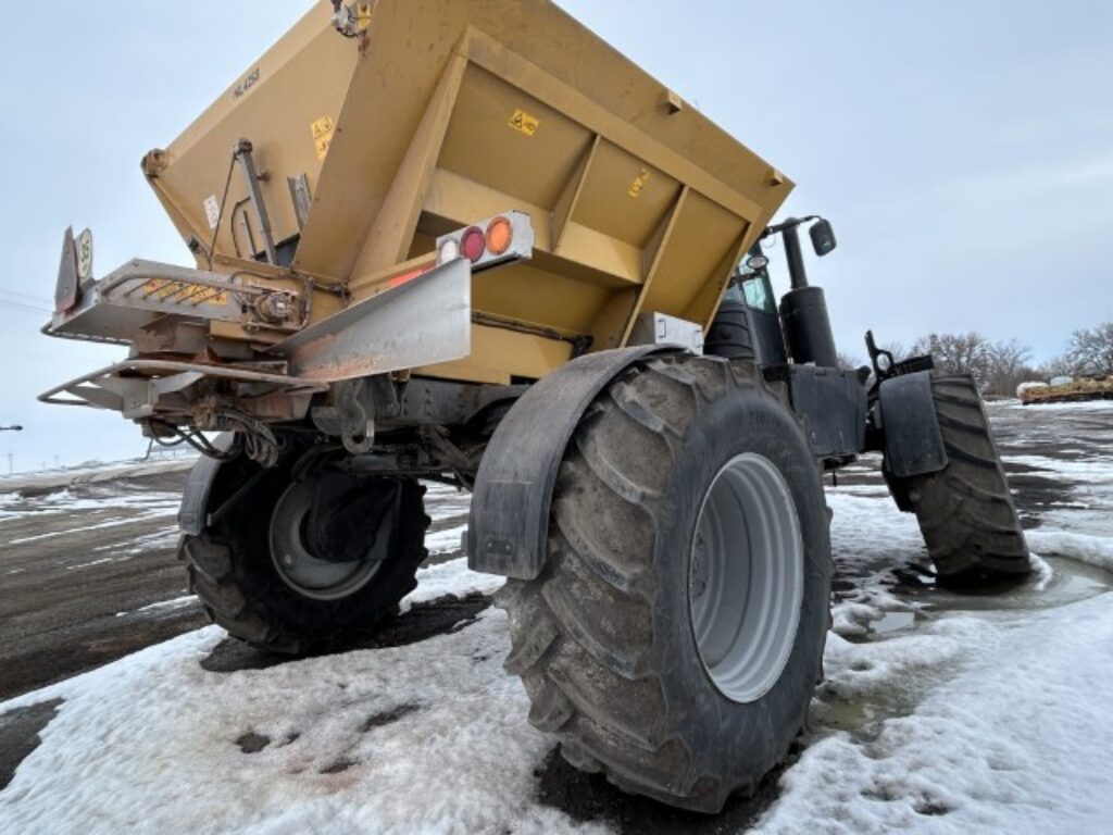 [Auction]: 2019 RoGator RG 1100C Spreader | est. 2,747 hours miles ...