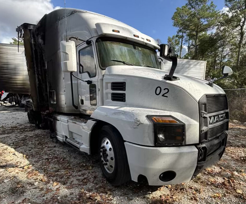 [Auction]: 2022 Mack Anthem | VIN: 1M1AN4GY0NM023612 | damaged | CAG