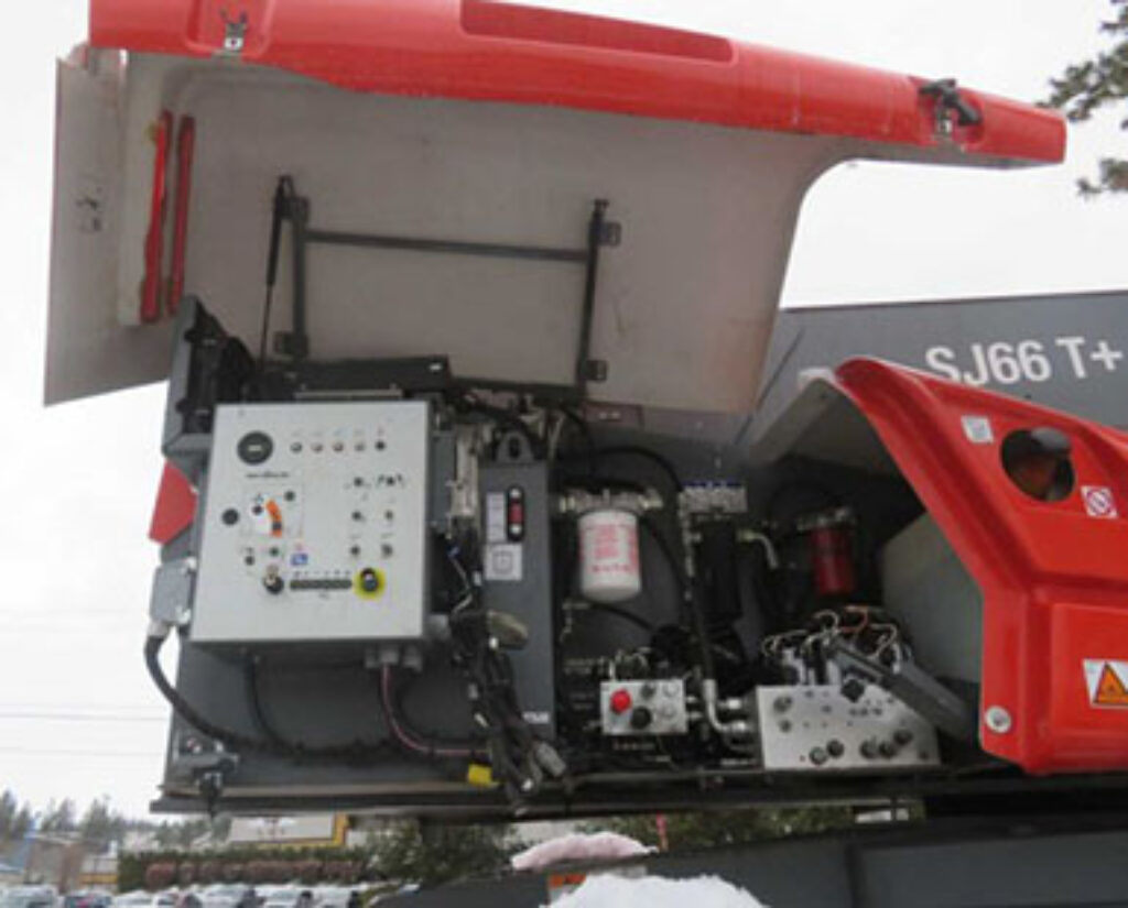 [Auction]: 2023 Skyjack SJ66T Boom Lift | est 1,148 miles | damaged | CAG