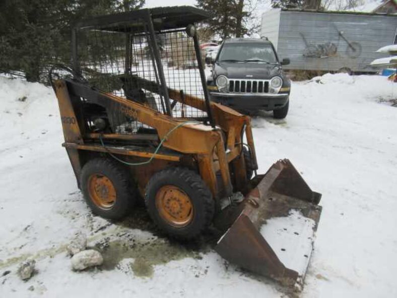 [Auction]: Case 1830 Skid Steer | Iowa | damaged | CAG