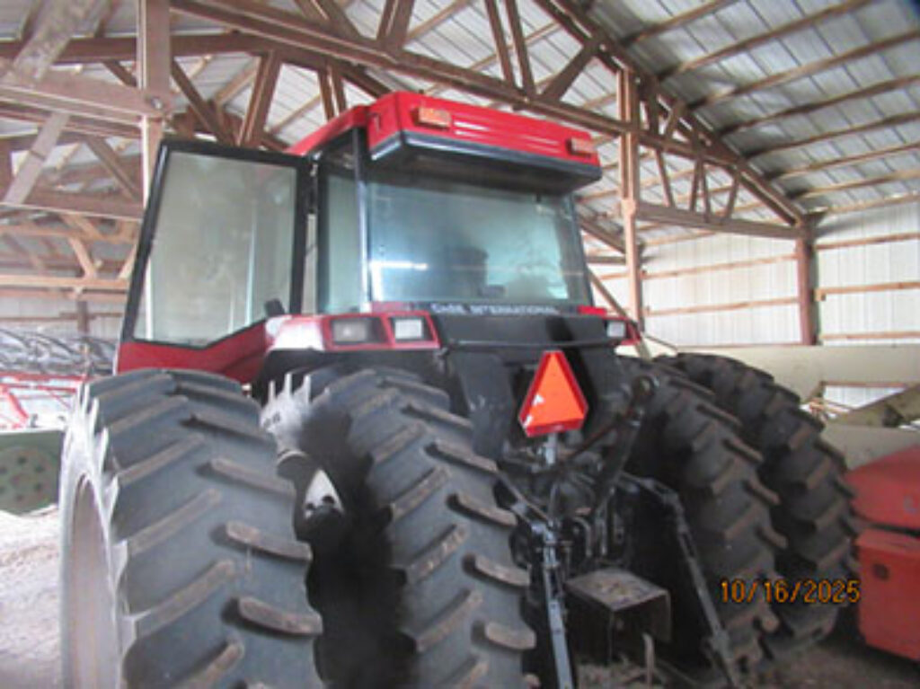 [Auction]: 1992 CASE IH 7150 Tractor | Est 6,000 hours miles | damaged ...