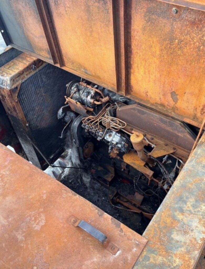[Auction]: 1989 Case IH 1680 Combine | Iowa | damaged | CAG