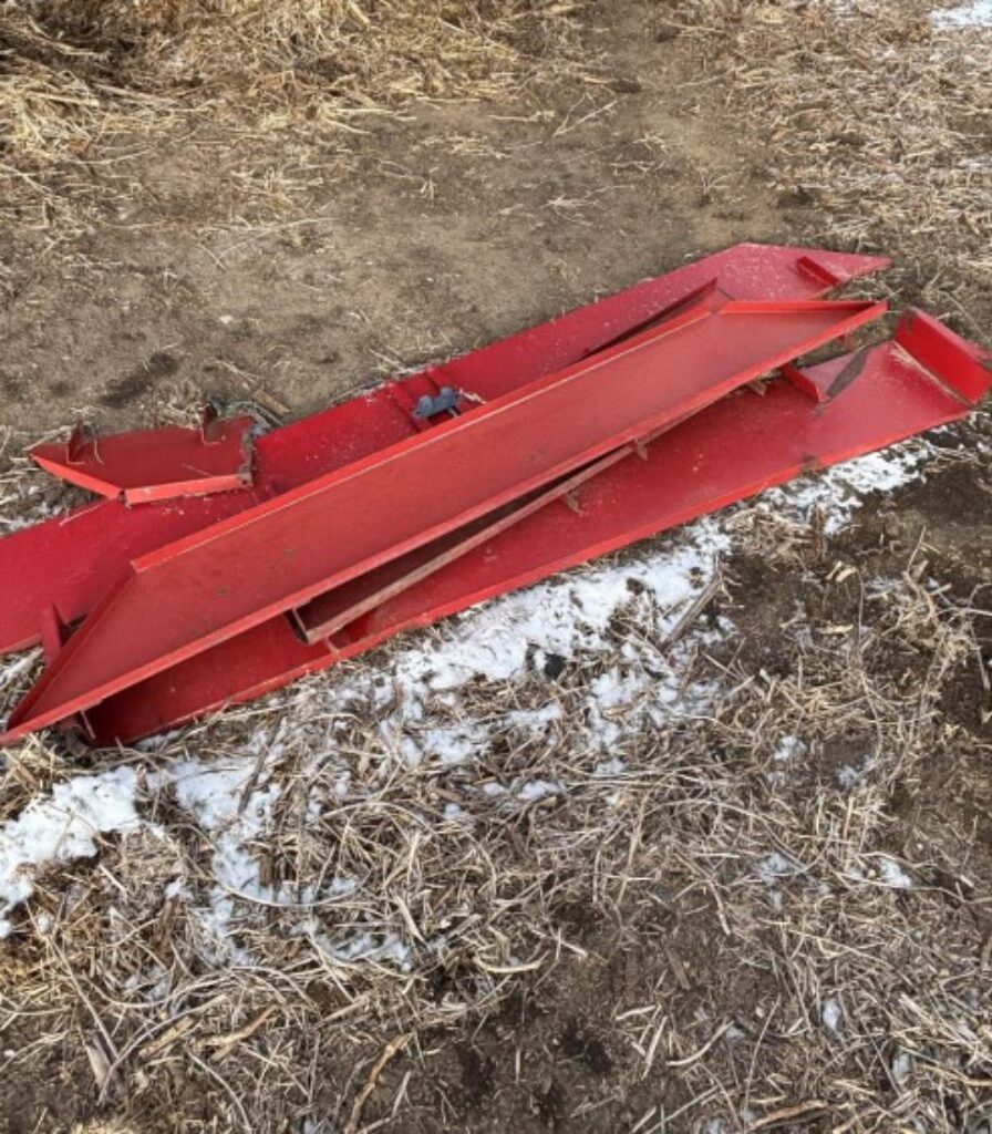 [Auction]: 1989 Case IH 1680 Combine | Iowa | damaged | CAG