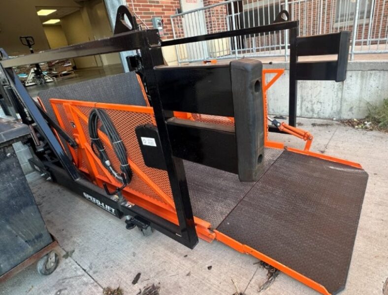 [Auction]: 2025 Superior Handling Equipment Cross Dock Speed Lift ...
