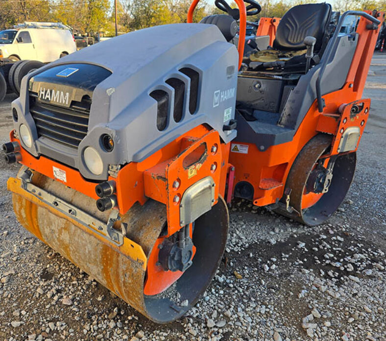 [Auction]: 2017 Hamm HD12VV Roller | Texas | damaged | CAG