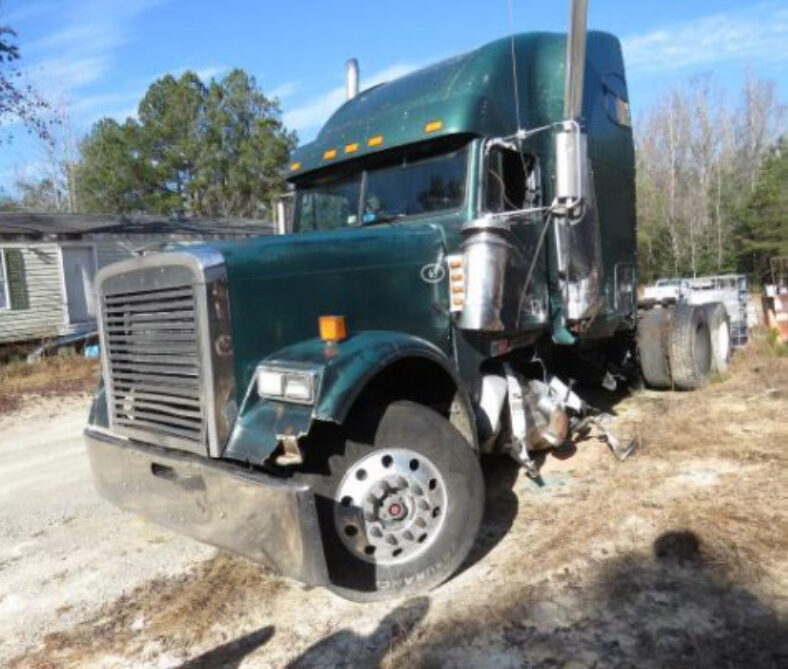 [Auction]: 1995 Freightliner FLD Classic | South Carolina | damaged | CAG