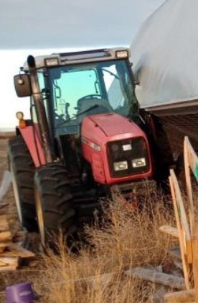 [Auction]: 2000 Massey Ferguson 6270 Tractor | est 8183 hours miles ...