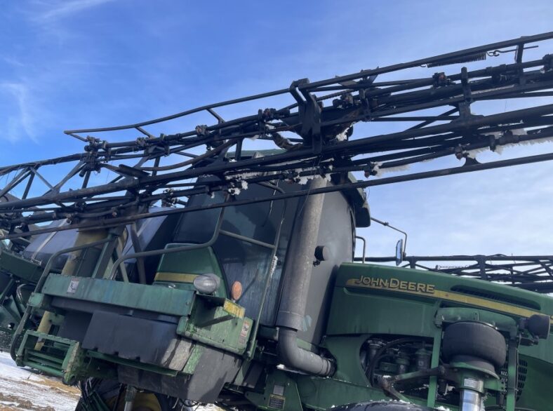 [Auction]: 2005 John Deere 4720 Self-Propelled Sprayer | est. 4,000 ...