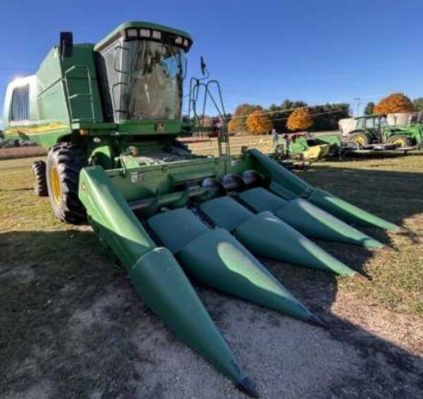 [Auction]: 2006 John Deere 9560 STSF Combine | Wisconsin | damaged | CAG
