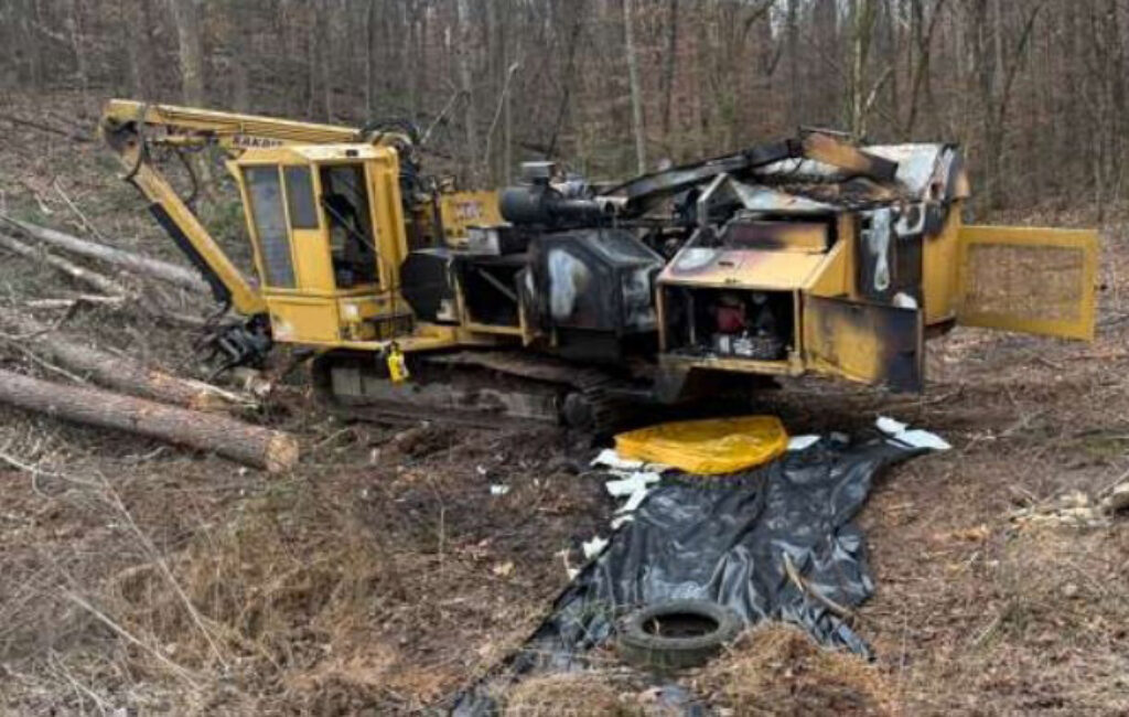 [Auction]: 2010 Bandit 3090T Whole Tree Chipper | est. 4,574 hours ...