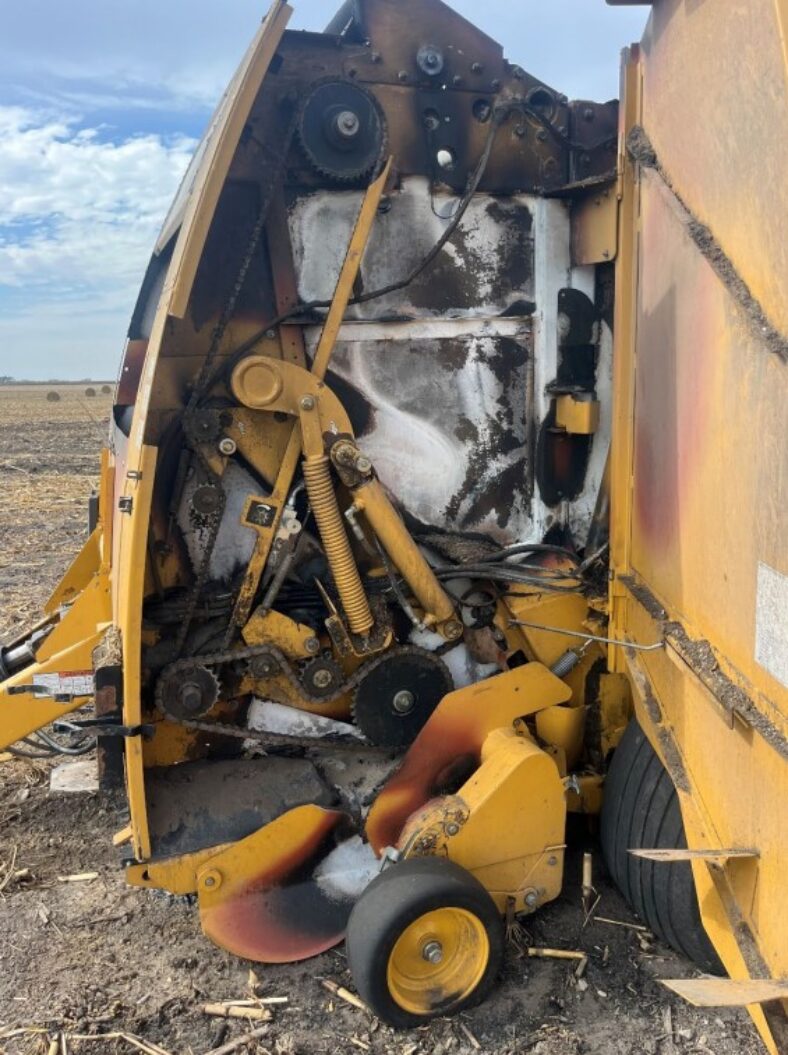 [Auction]: 2015 Vermeer 605N Baler | Iowa | damaged | CAG