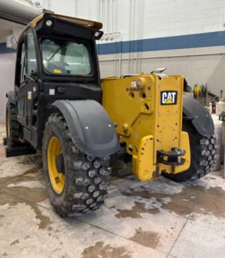 [Auction]: 2018 Caterpillar TH408D Telehandler | est 1386 hours miles ...