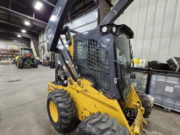 [Auction]: 2020 John Deere 324G Skid Steer | est. 5,000 hours miles ...