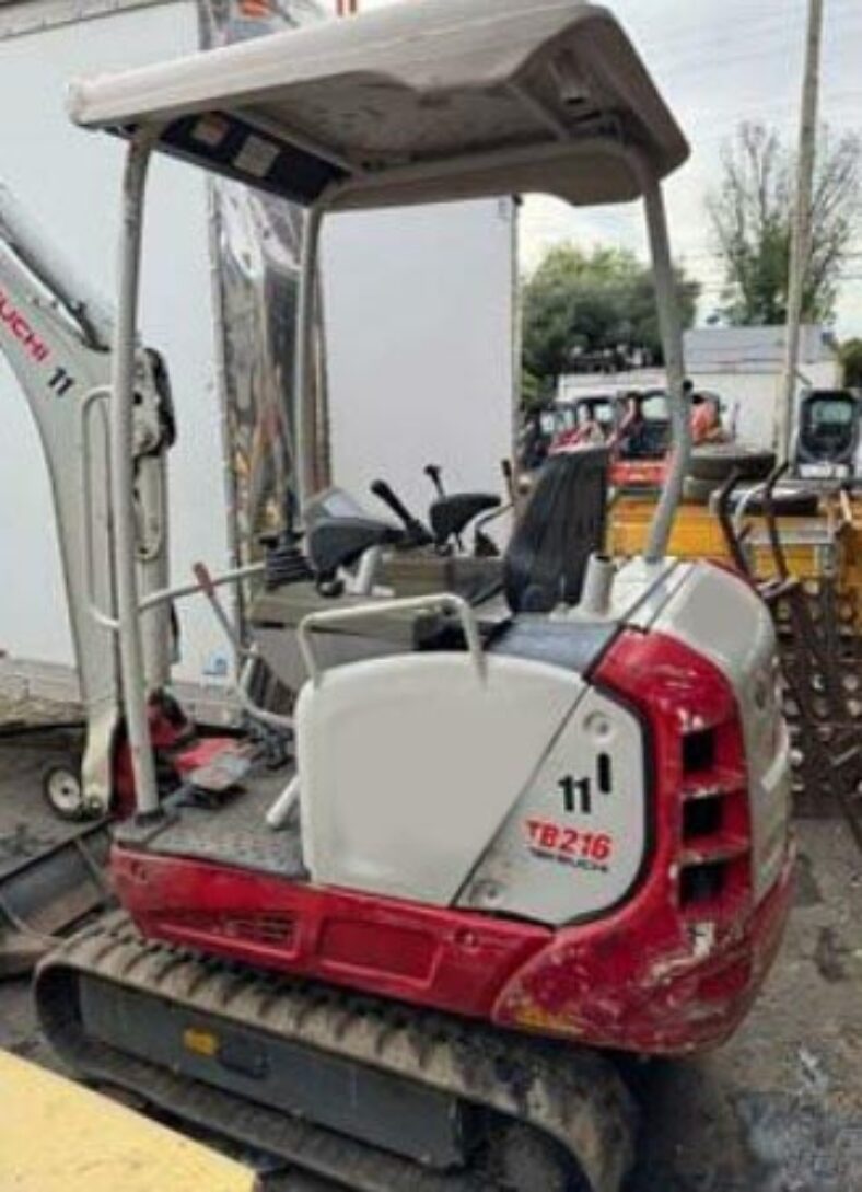 [Auction]: 2022 Takeuchi TB216R Mini Excavator | est. 1,246 hours miles ...
