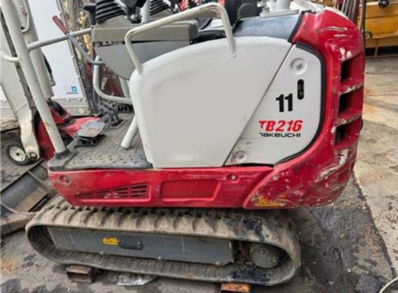 [Auction]: 2022 Takeuchi TB216R Mini Excavator | est. 1,246 hours miles ...