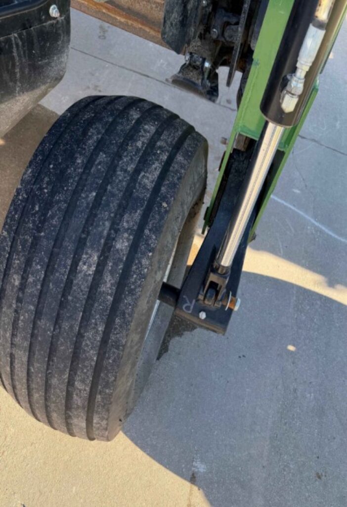 [Auction]: 2024 Krone ECTC400 Easycut Trailer Mower | Texas | damaged | CAG