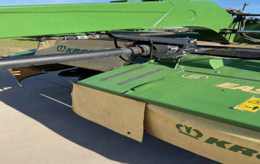 [Auction]: 2024 Krone ECTC400 Easycut Trailer Mower | Texas | damaged | CAG