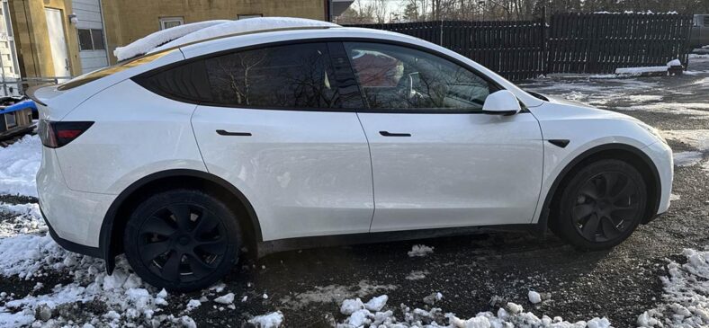 [Auction]: 2023 Tesla Model Y | est. 31,630 miles miles | damaged | CAG