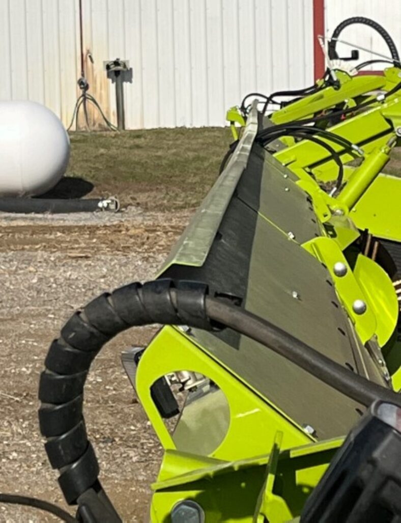 [Auction]: 2024 Claas Convio Flex 1380 Header | Indiana | damaged | CAG