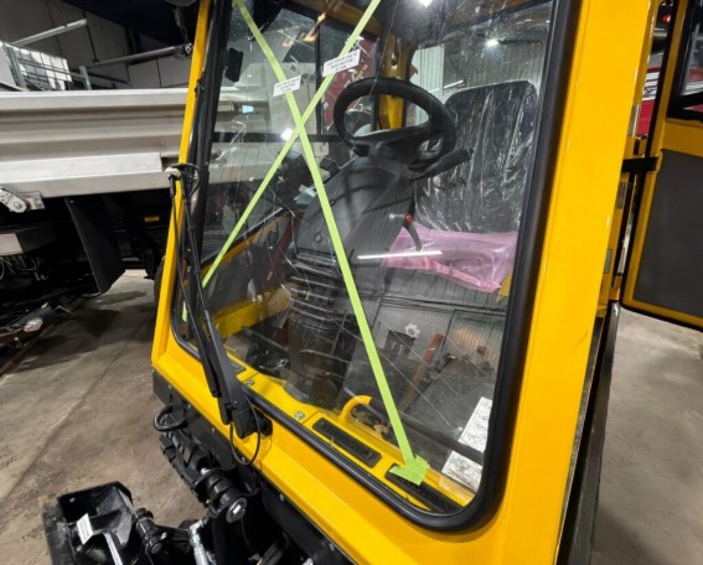 [Auction]: 2025 Prinoth SW50 Sidewalk Plow | est. 28 hours miles ...
