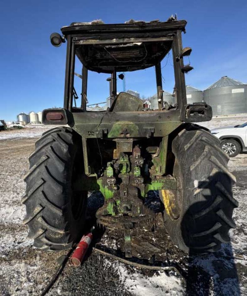 [Auction]: John Deere 4430 Tractor | North Dakota | damaged | CAG