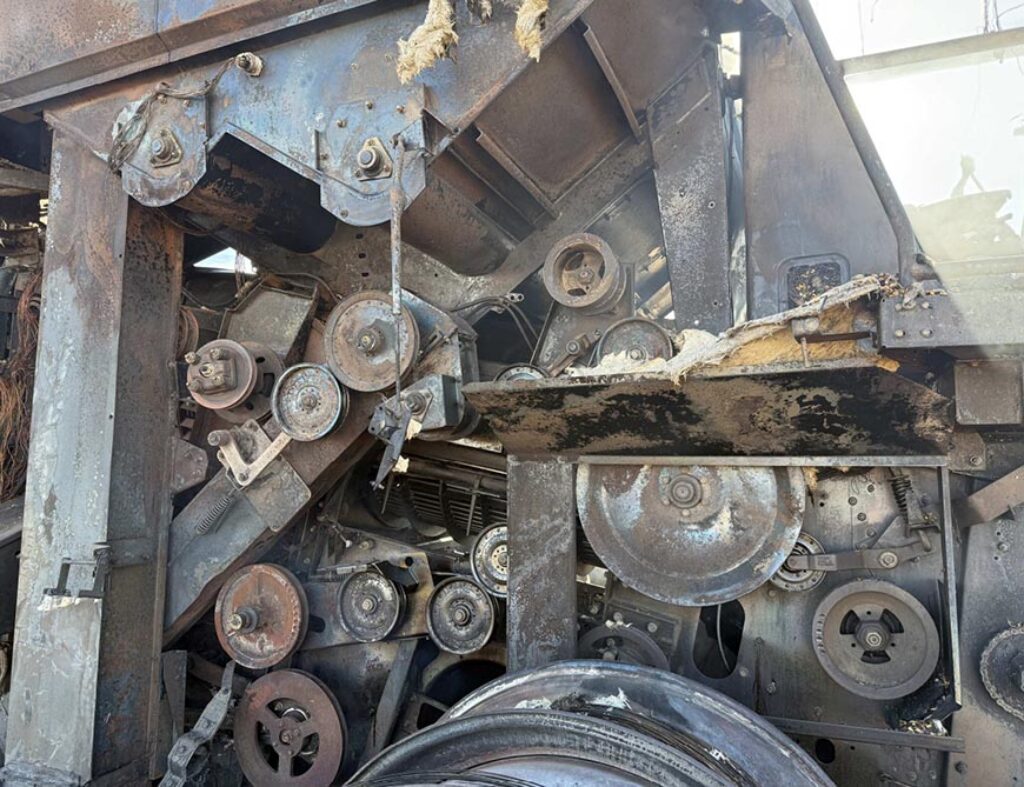 [Auction]: John Deere 9670 Combine | Est 2200 Engine Hours; Est 1700 ...