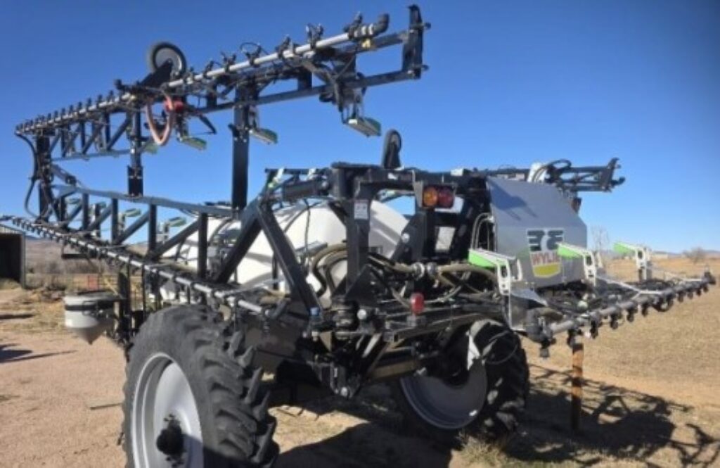 [Auction]: 2008 Wylie W151022 Sprayer | Colorado | damaged | CAG