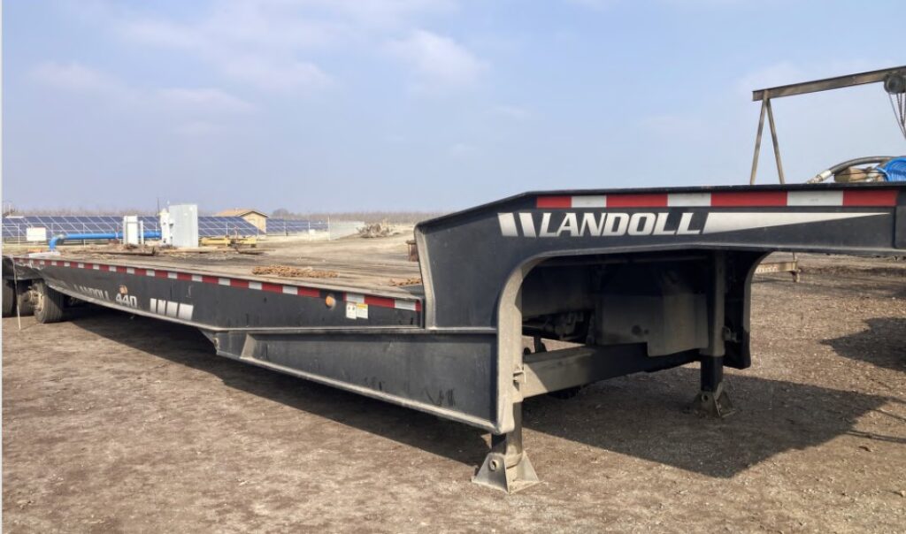[Auction]: 2012 Landoll 440 Trailer | California | damaged | CAG