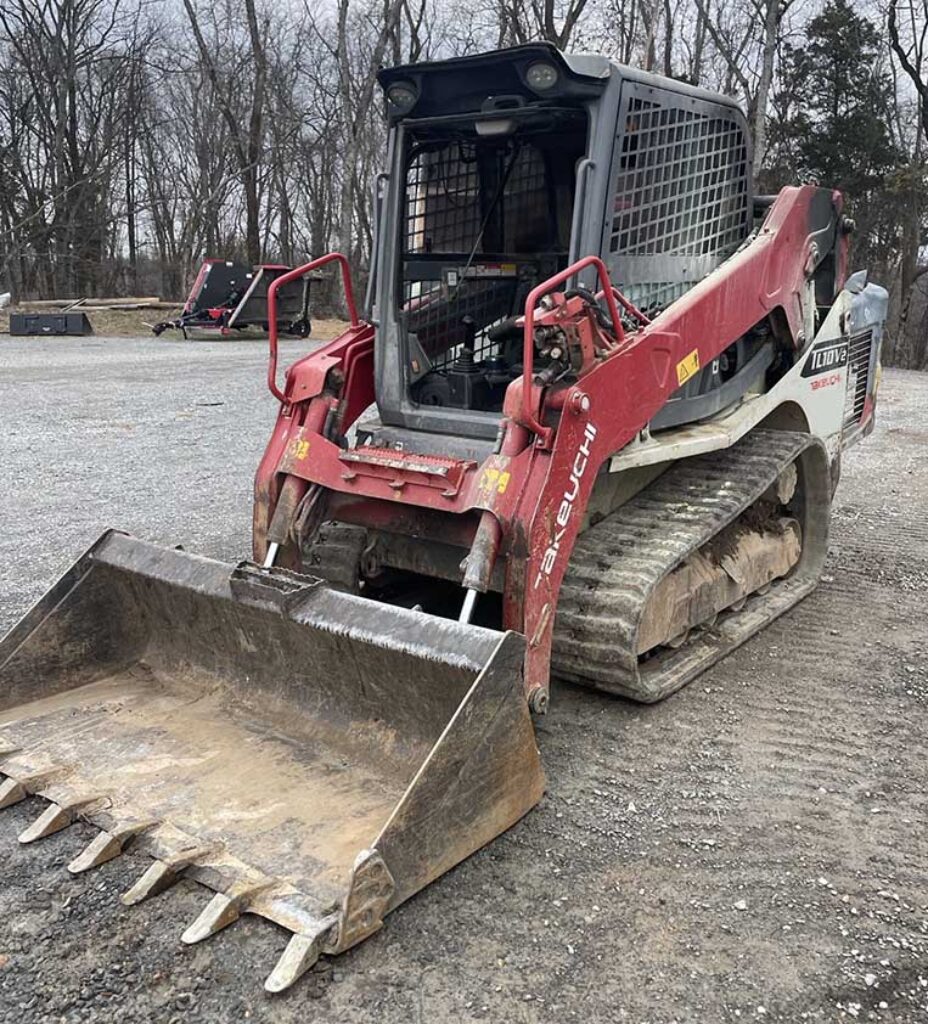 [Auction]: 2017 Takeuchi TL10V2 Compact Track Loader | est. 3,100 hours ...