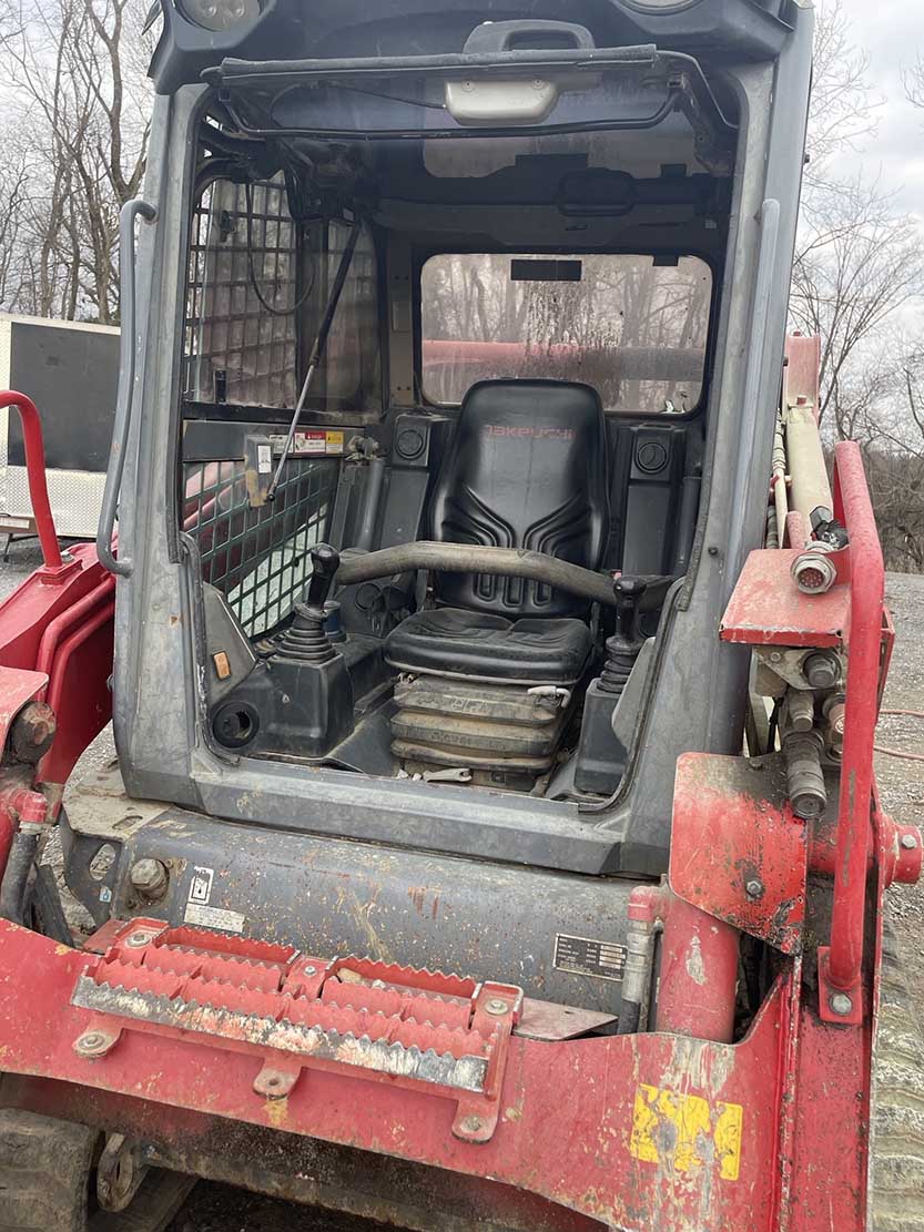 [Auction]: 2017 Takeuchi TL10V2 Compact Track Loader | est. 3,100 hours ...