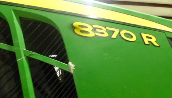 [Auction]: 2018 John Deere 8370R Tractor | Georgia | damaged | CAG