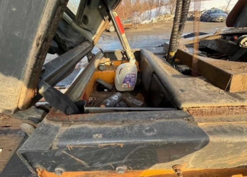 [Auction]: 2019 CASE TR310 Skid Steer | Est 1,400 hours miles | damaged ...