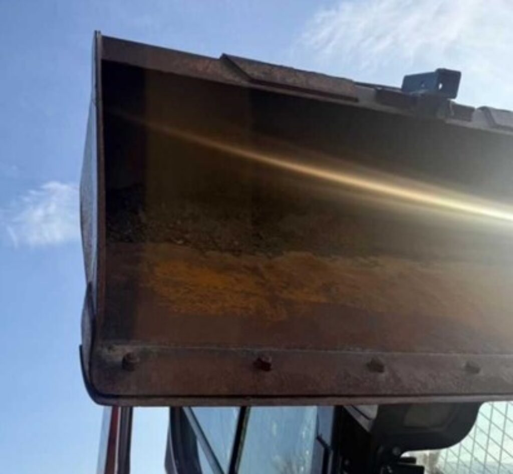 [Auction]: 2019 CASE TR310 Skid Steer | Est 1,400 hours miles | damaged ...