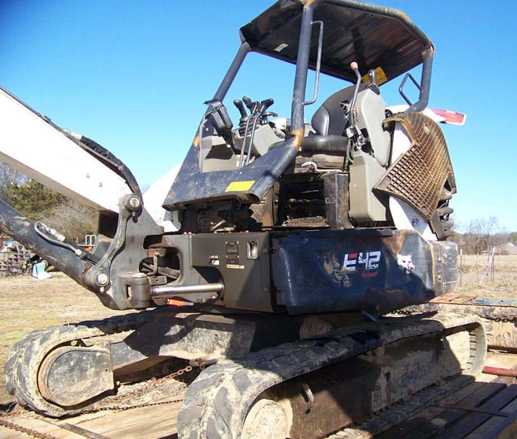 [Auction]: 2022 Bobcat E42 Excavator | est. 2823 hours miles | damaged ...